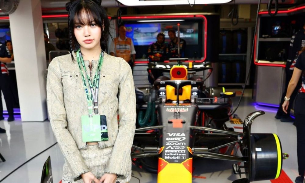 Lisa BLACKPINK Tampil Imut di F1 GP Miami, Bikin Max Verstappen Gugup ...